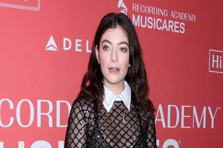 Lorde Net Worth 2025: How Much the Singer Has Earned From Music, Tours ...